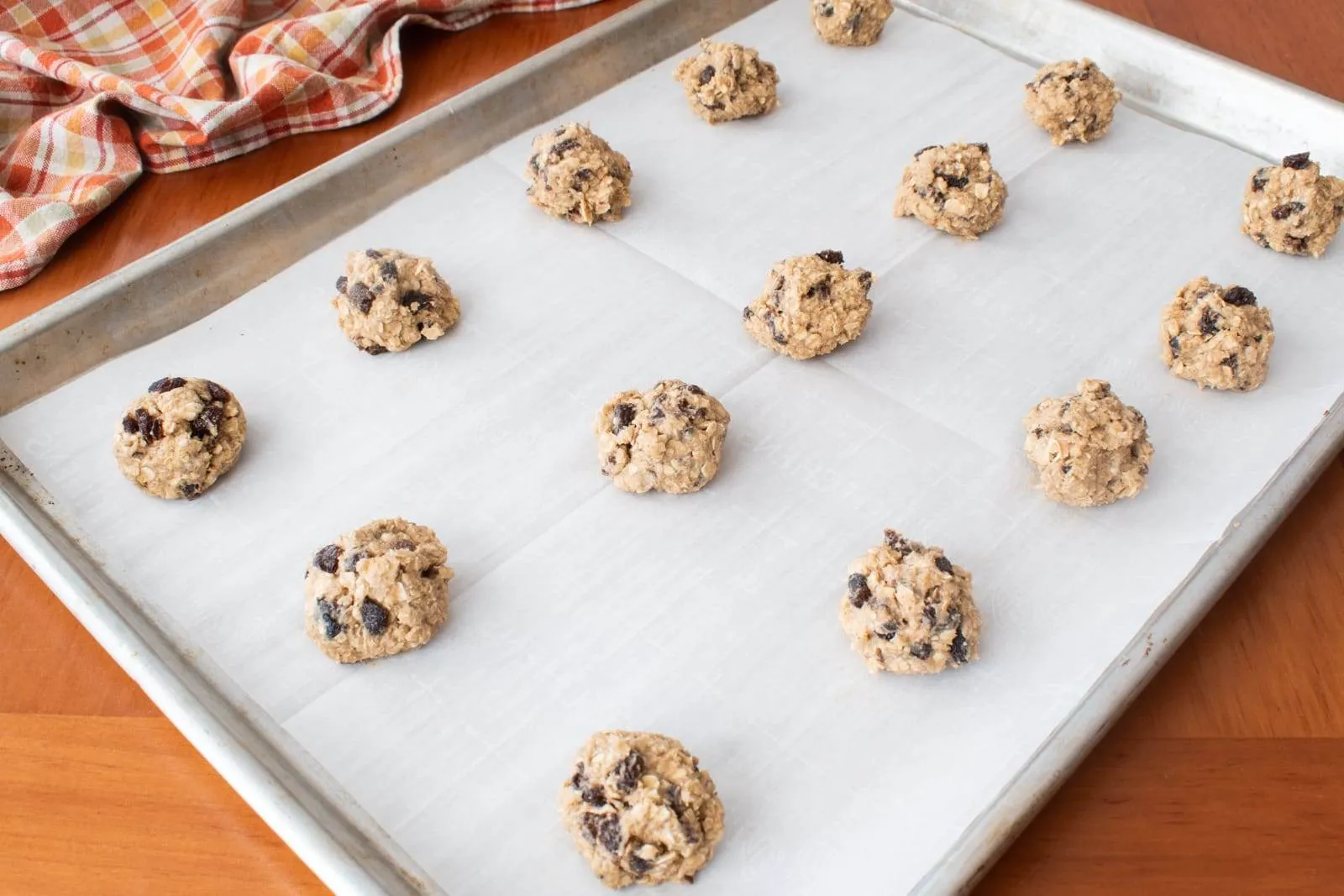 Mini Oatmeal Raisin Cookies | For the Love of Cooking